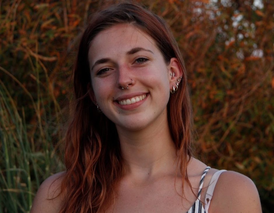 Graduate student Kylie Wright receives an award from the NIH - Psychology